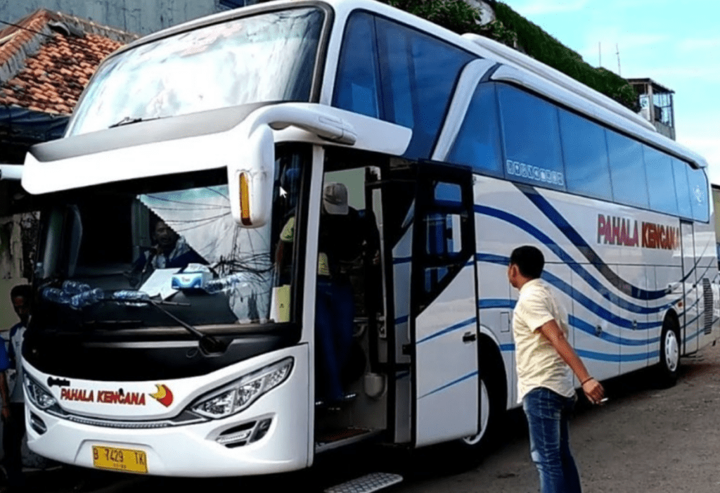 Tiket Bus Bandung Surabaya: Agen, Jadwal + Harga Agustus 2023